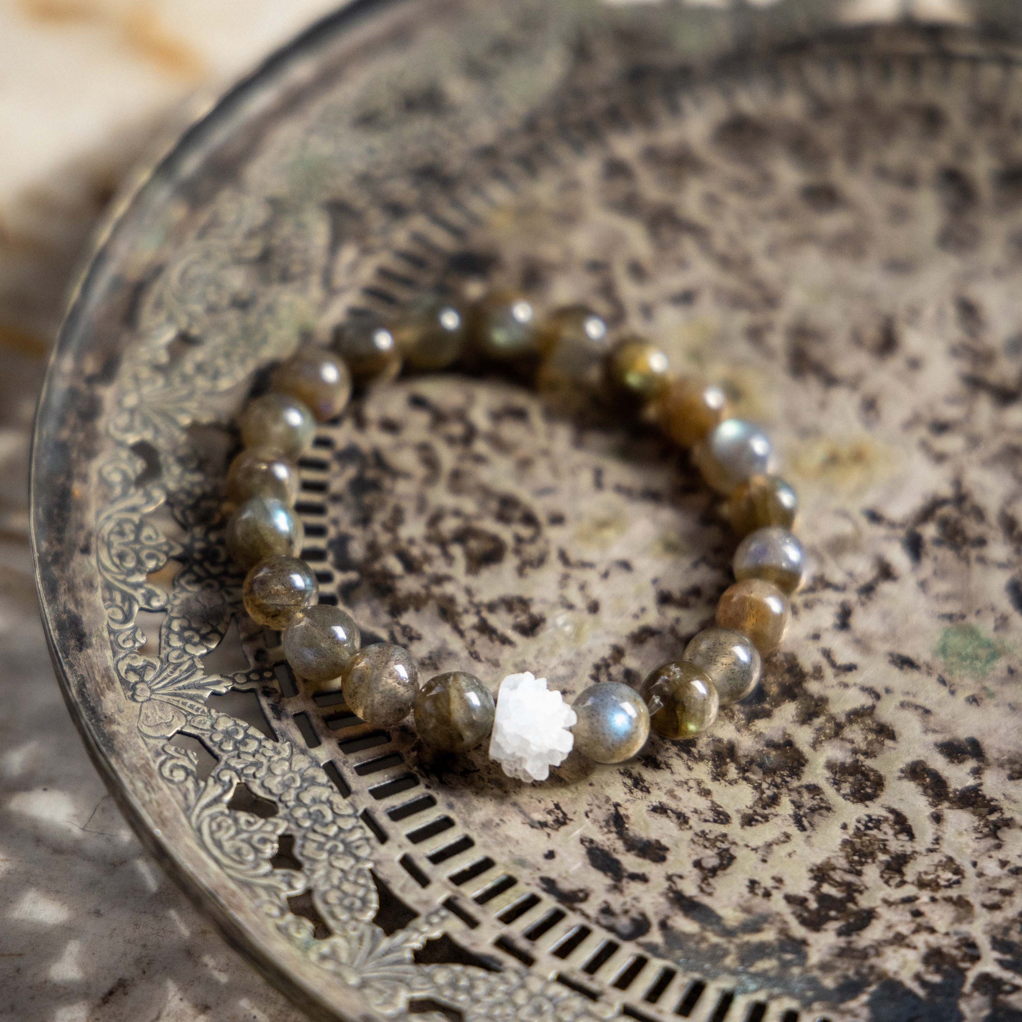 Labradorite Meaning and Properties – Almanac Supply Co.