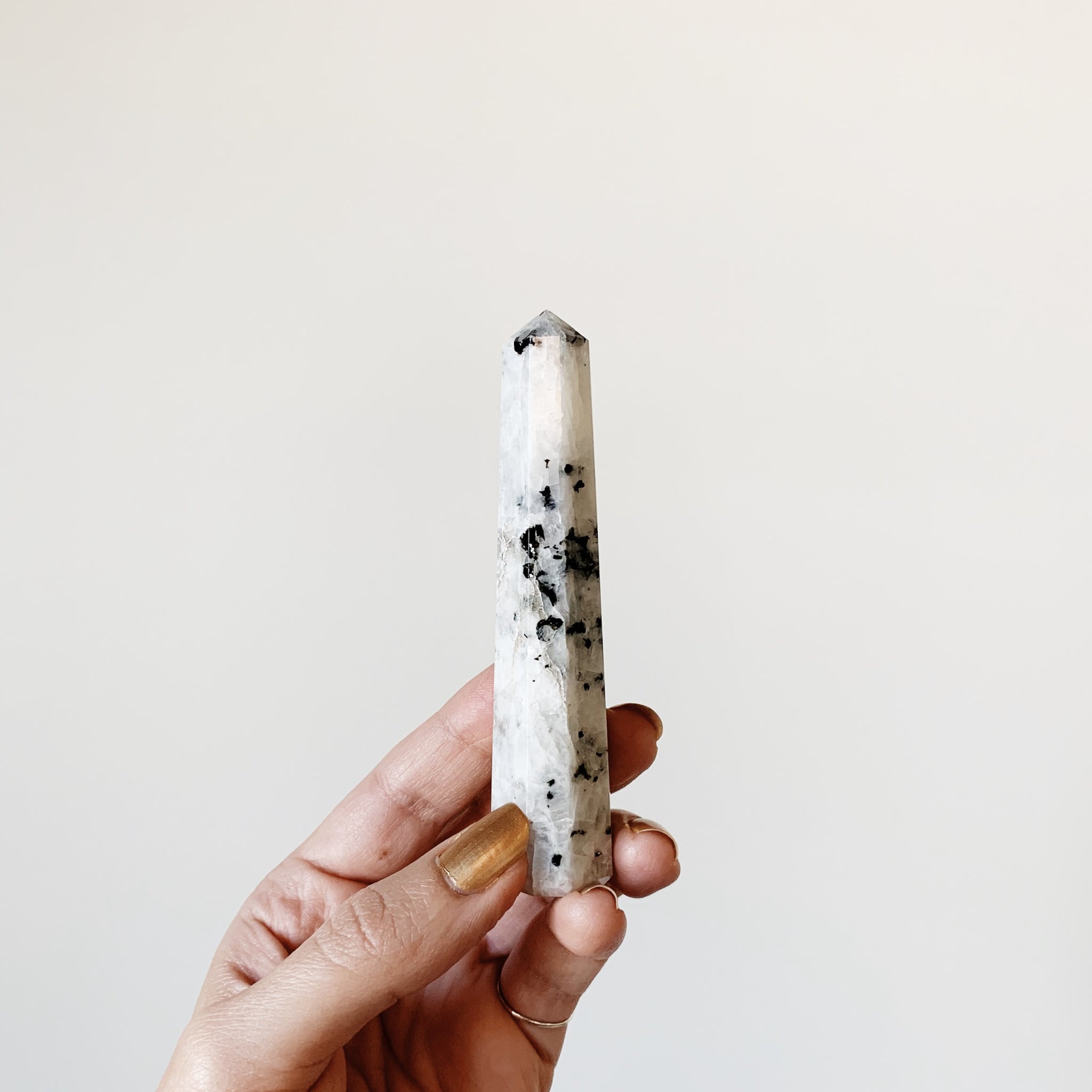 Rainbow Moonstone Meaning and Properties – Almanac Supply Co.