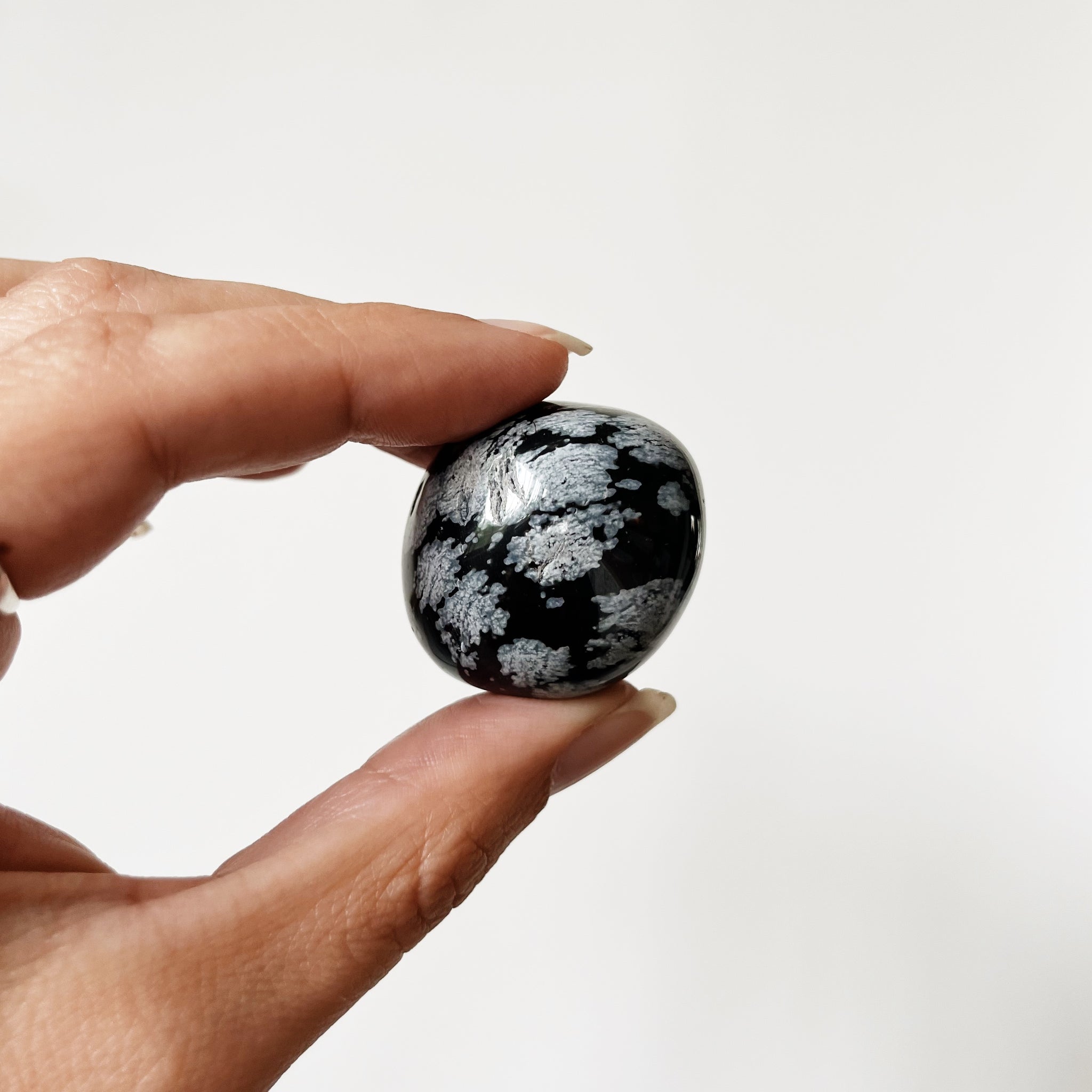 Step-by-Step Guide: How to Use A Scrying Mirror – Almanac Supply Co.